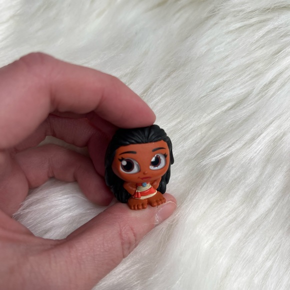 Disney | Toys | Disney Doorables Series 5 Rapunzel Moana Rex And Thomas ...